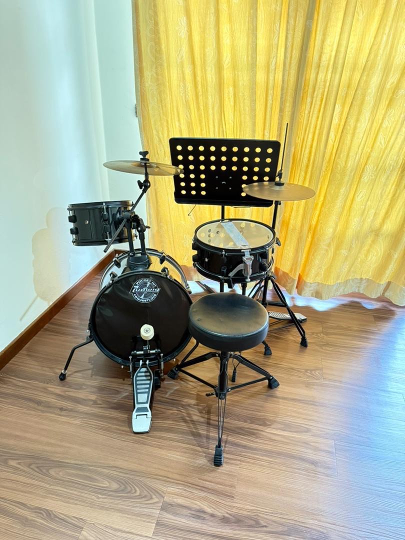 Ludwig Drum Set (Kids) , Hobbies & Toys, Music & Media, Musical ...