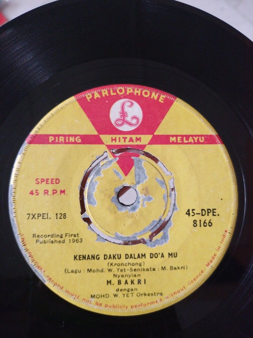M. Bakri - Kenang Daku Dalam Do'a Mu / Menjelang Bahagia EP 7inch ...