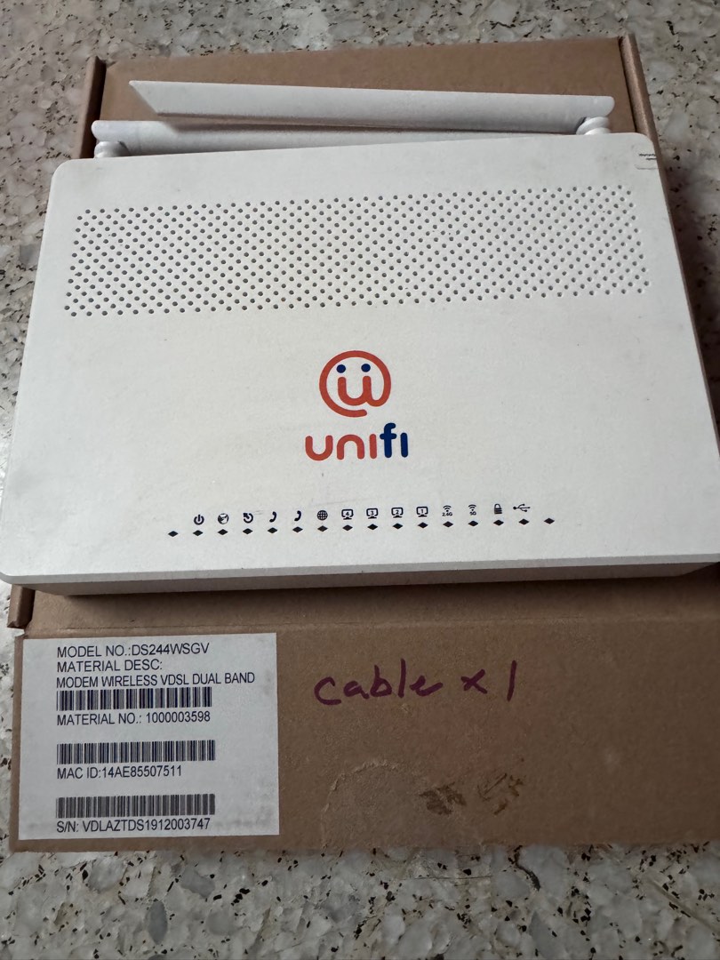 Unifi DS244WSGV VDSL Dual Band Modem Router, Computers & Tech, Parts ...