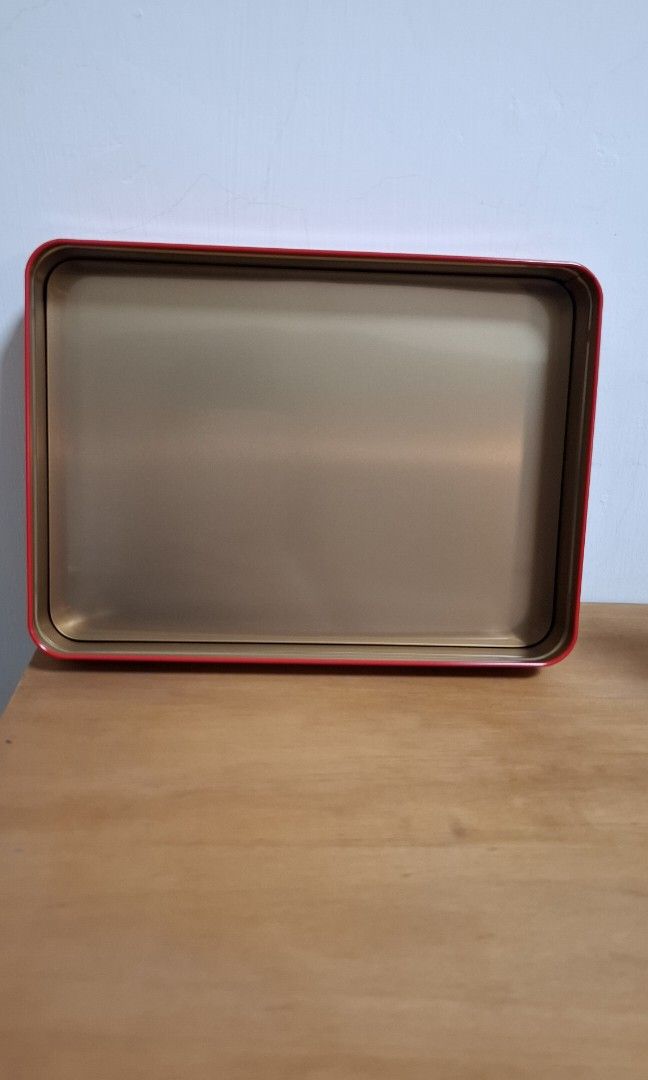 Yoku Moku鐵盒 🔥買二送一🔥, 哩哩扣扣, 其他在旋轉拍賣