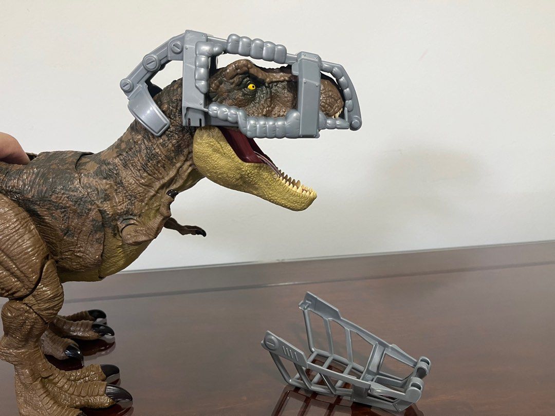 Jurassic World T-Rex Stomp & Escape!, Hobbies & Toys, Toys & Games on ...
