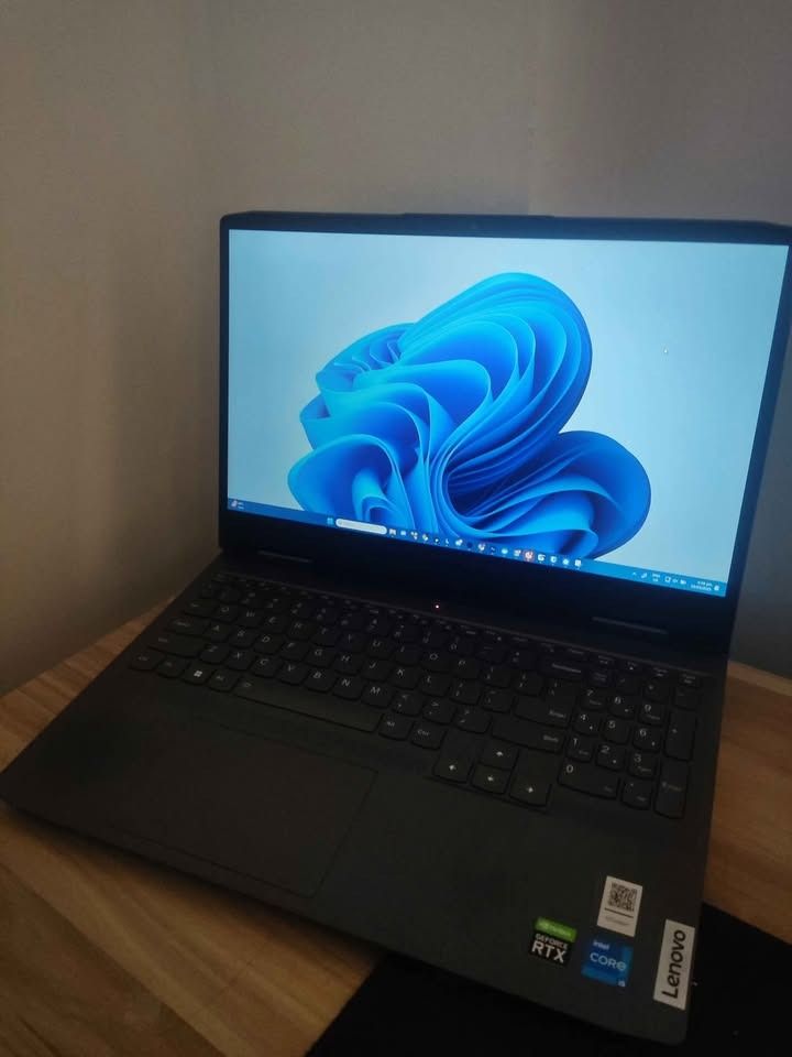 Lenovo LOQ 15IRH8 RTX 4050 Gaming Laptop, Computers & Tech, Laptops ...