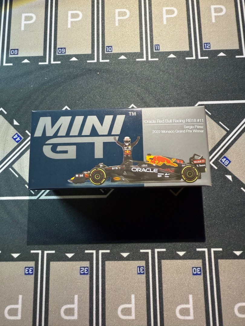 Mini GT Oracle Red Bull Racing RB18 #11, Hobbies & Toys, Toys & Games ...