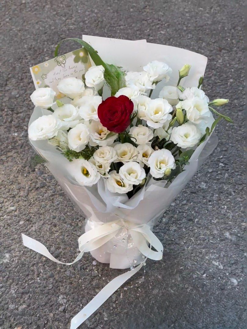 Rose and eustoma fresh bouquet | only you bouquet | Premium fresh ...