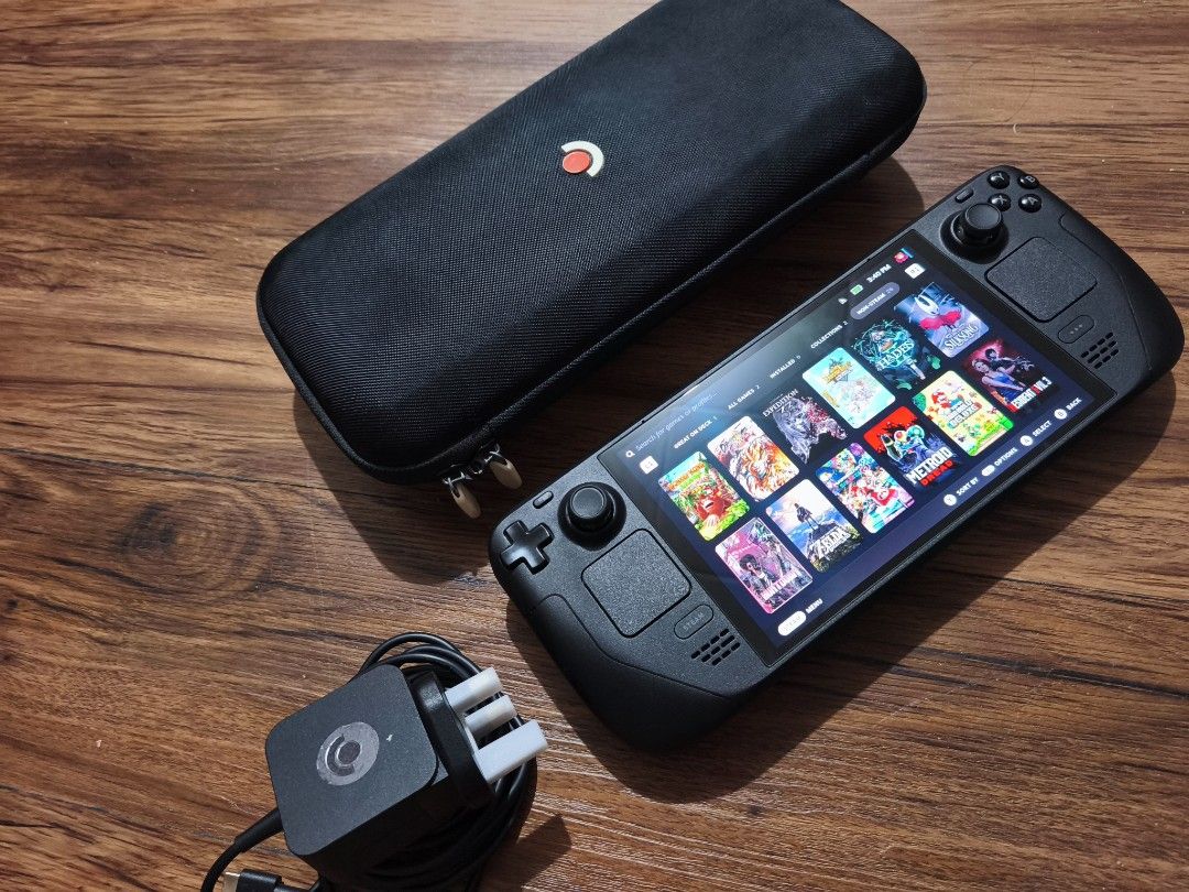 Steamdeck OLED 512GB complete gaming package, Video Gaming, Video Game ...