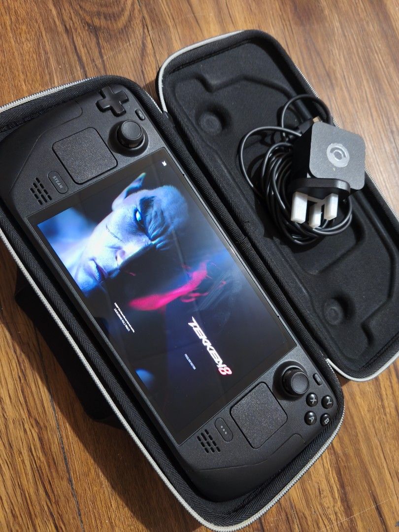 Steamdeck OLED 512GB complete gaming package, Video Gaming, Video Game ...