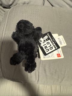 Uniqlo KAWS x Peanuts Black Plush Dog, Hobbies & Toys, Toys & Games on ...