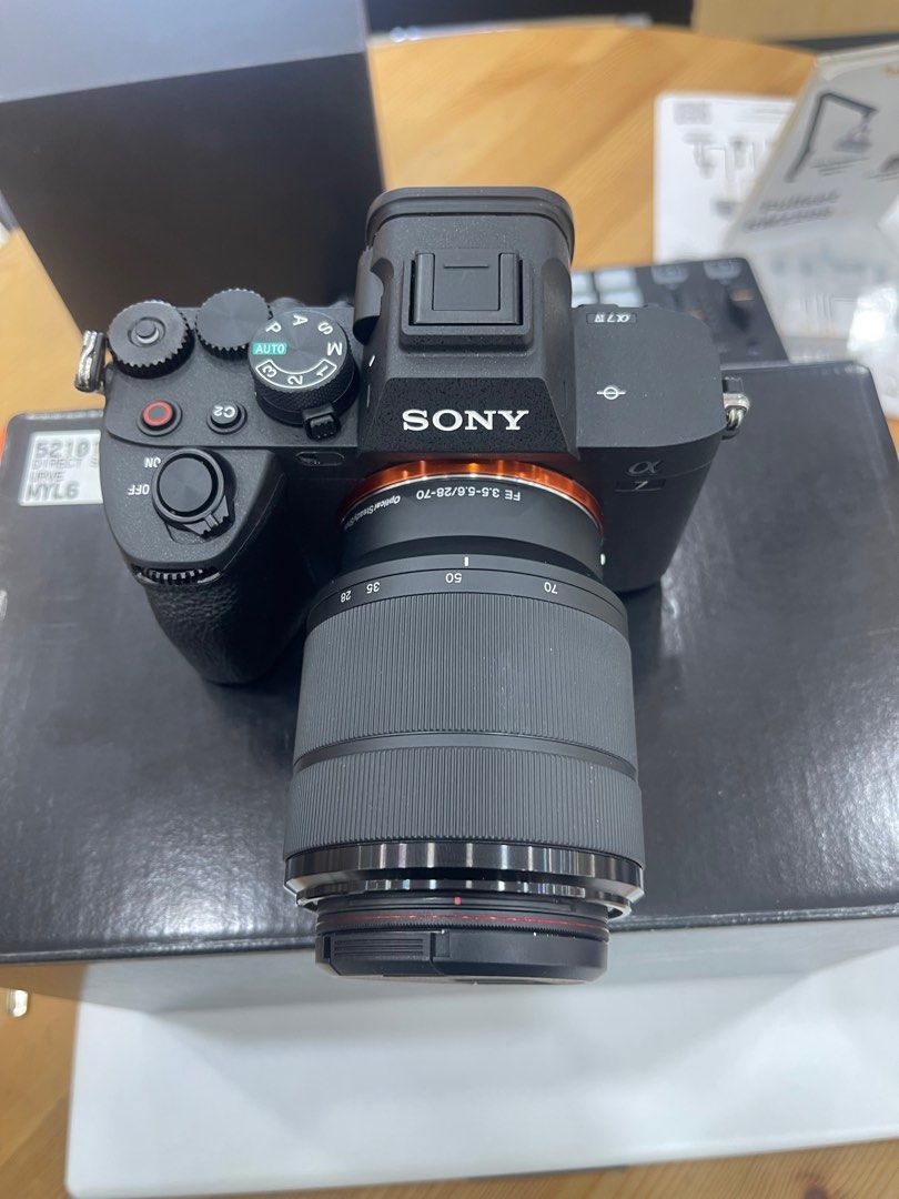 [USED] Sony A7IV + 28-70mm Kit, Photography, Cameras on Carousell