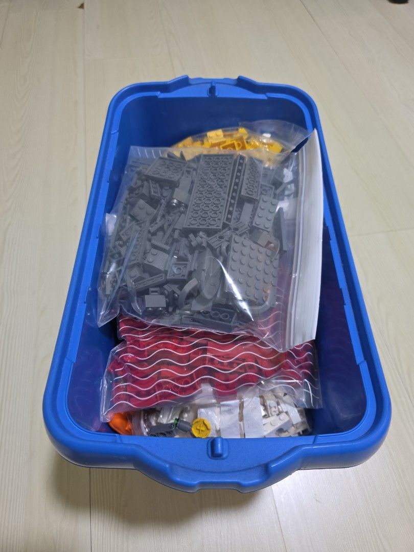 Assorted Lego and Lepin building blocks, Hobbies & Toys, Toys & Games ...