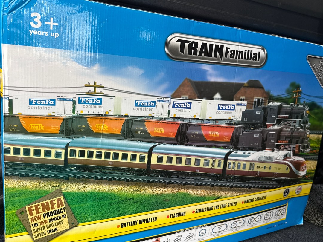 FenFa Train Familial Battery Operated Train Set, Hobbies & Toys, Toys ...