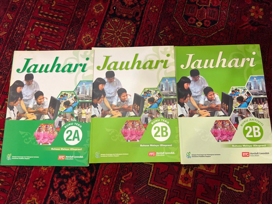 Jauhari Bahasa Melayu Textbook 2A & 2B + Workbook 2B, Hobbies & Toys ...