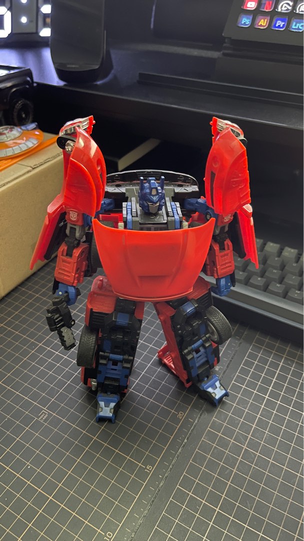 Optimus Prime Transformers Alternators Robot in Disguise., Hobbies ...