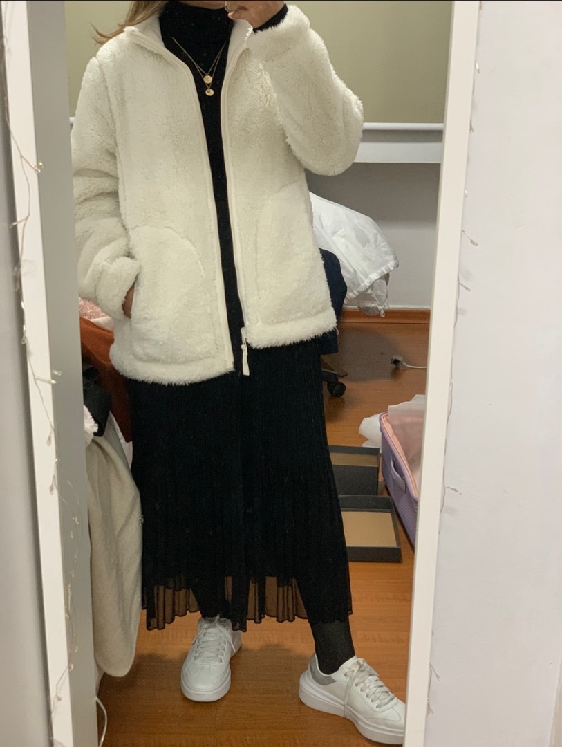 Reversible Creamy White Fleece Jacket, Women's Fashion, Coats, Jackets ...