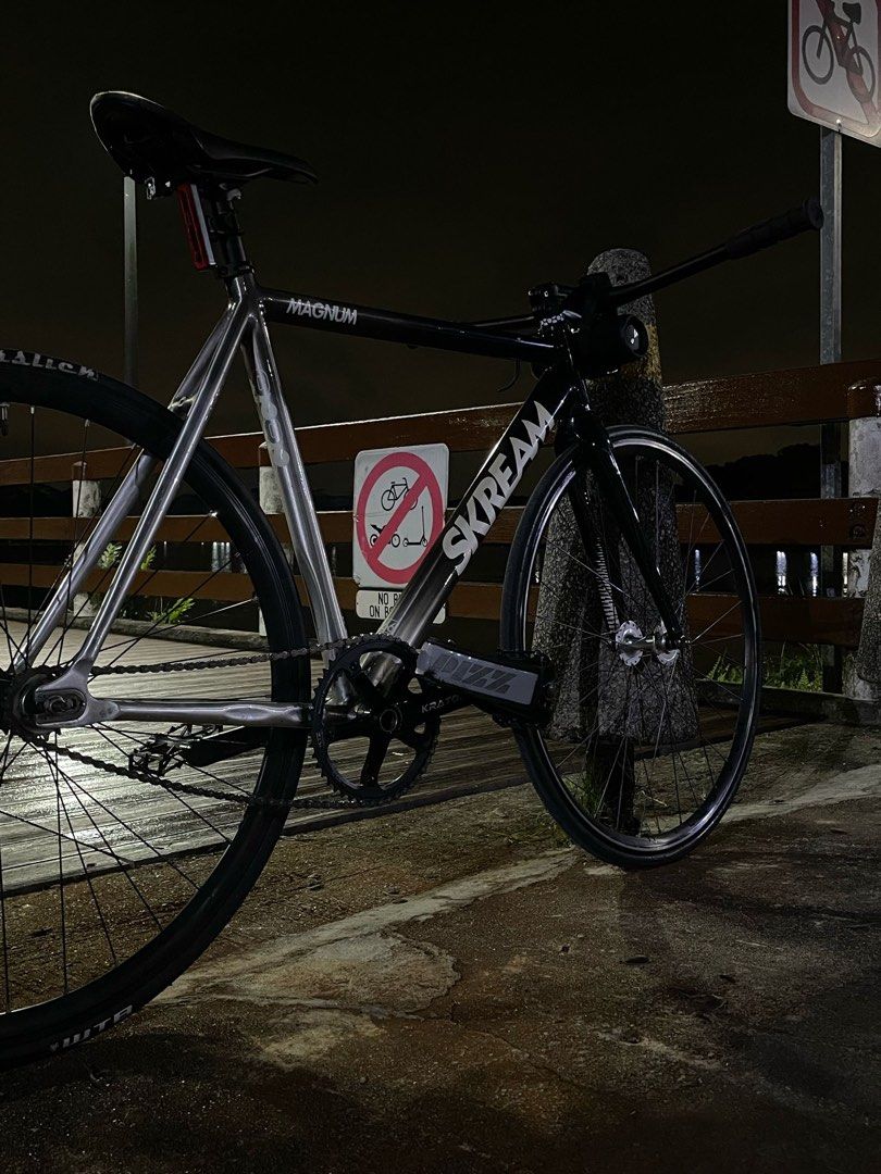 Skream Magnum Fixed Gear Bike, Sports Equipment, Bicycles & Parts ...