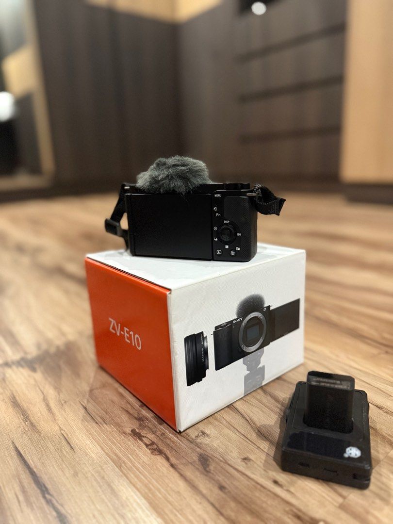 Sony ZV-E10 Mirrorless Camera with Accessories, Photography, Cameras on ...