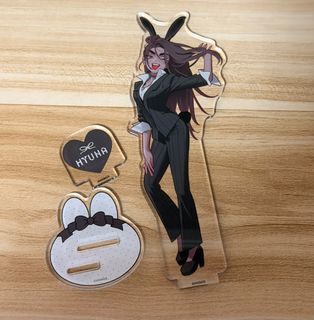 Alien stage passionlove hyuna / mizi badges / mini standee, Hobbies ...
