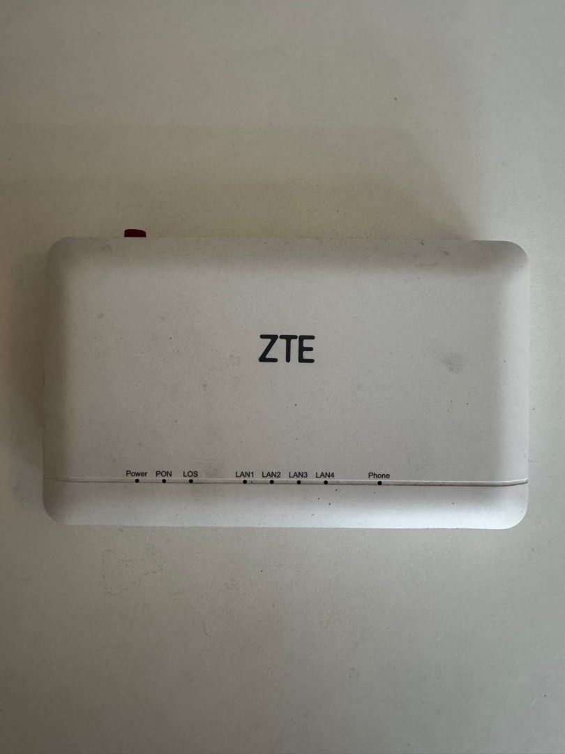 ZTE ZXHN F620 GPON Fibre Modem (ONT), Computers & Tech, Parts ...