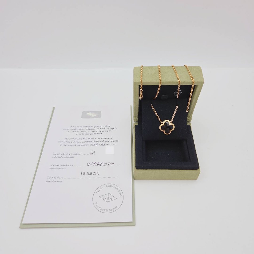 💯 Authentic Vca Pure Alhambra Necklace. With cert and box, Luxury ...