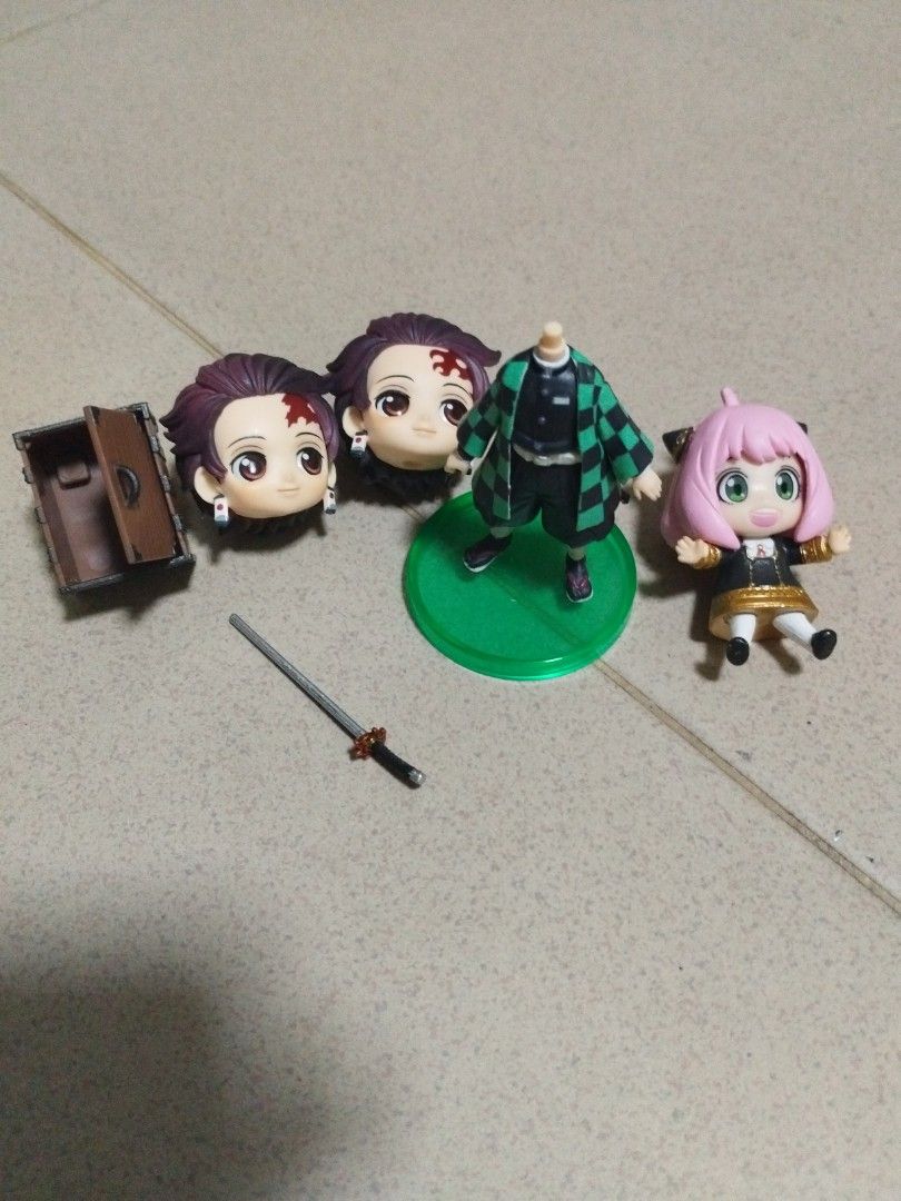 Anime merch clearance (MHA, demon slayer, spyxfamily, my little pony ...