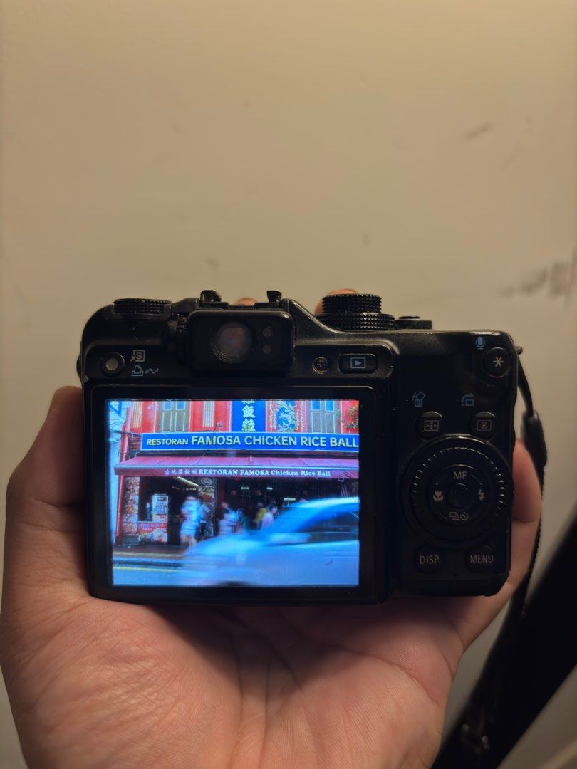 Canon PowerShot G10 Digital Camera, Photography, Cameras on Carousell