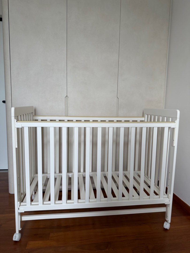 Happy Cot Happy Wonder+ 5-in-1 Convertible Baby Cot, Babies & Kids ...