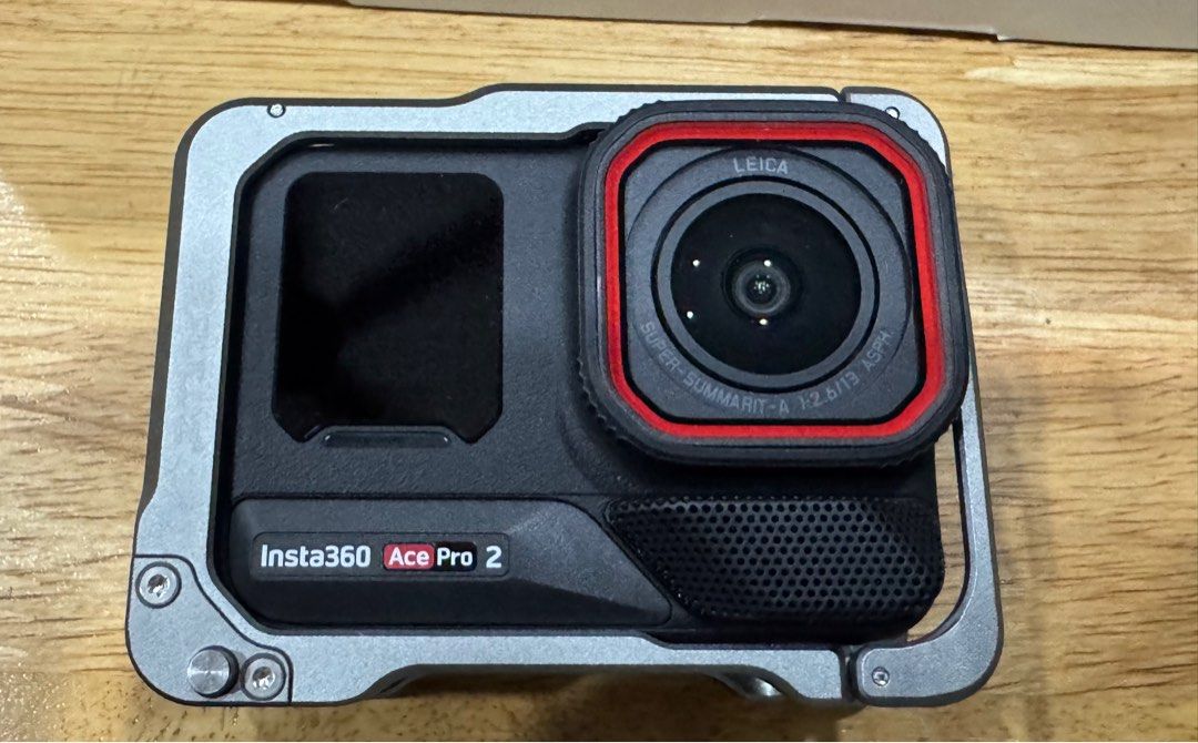 Insta360 Ace Pro 2 Explorer Grip Kit, Photography, Cameras on Carousell