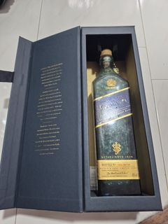 Johnnie Walker Blue Label Blended Scotch Whisky, Food & Drinks ...