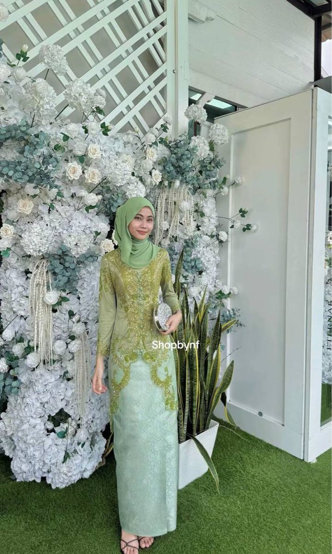 Kurung Manik Hijau (Baju sahaja), Women's Fashion, Muslimah Fashion ...