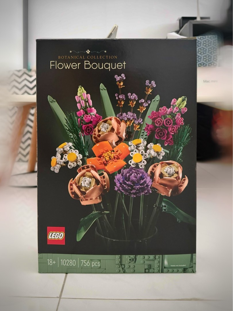 LEGO Botanical Collection Flower Bouquet 10280, Hobbies & Toys, Toys ...