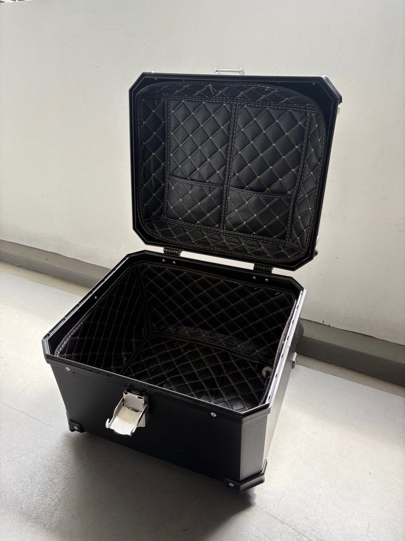 NMAX V2 METAL BOX WITH RACK, Motorcycles, Motorcycle Accessories on ...