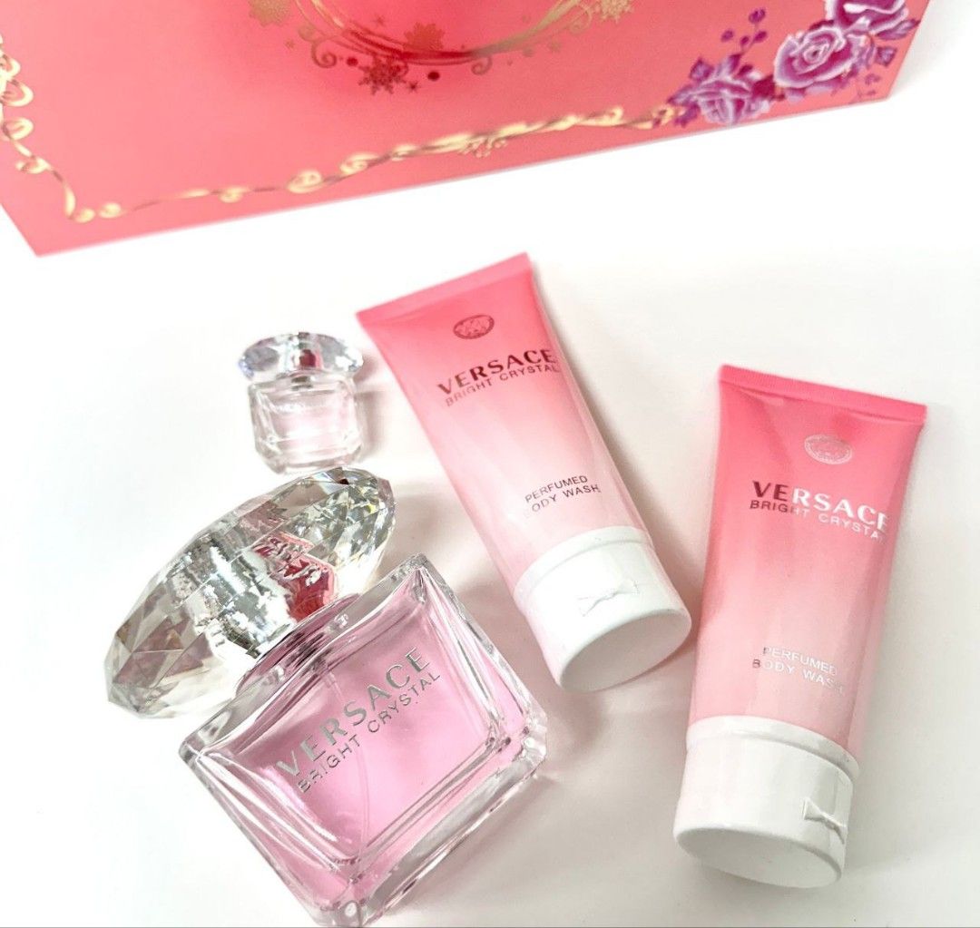 Versace Bright Crystal 4in1 Set 🎁 , Beauty & Personal Care, Fragrance & Deodorants on Carousell