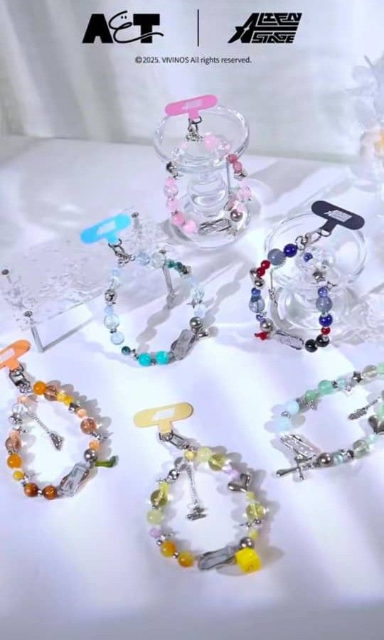 ALIEN STAGE PHONECHARM V2, Hobbies & Toys, Toys & Games on Carousell