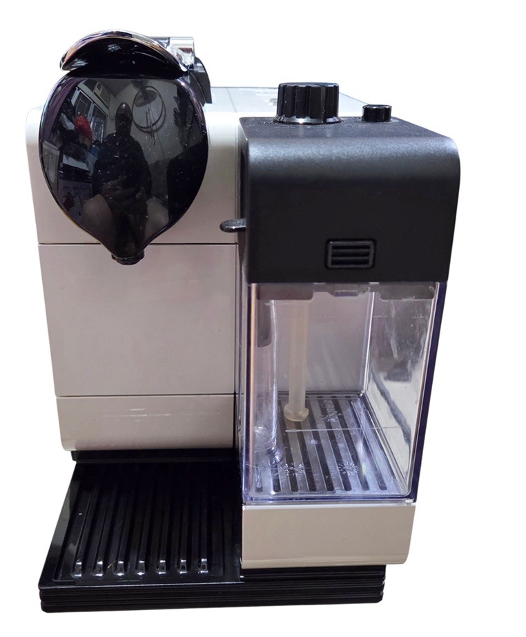 Delonghi EN520 NESPRESSO 膠囊咖啡機, 家庭電器, 廚房電器, 咖啡機及咖啡壺 - Carousell