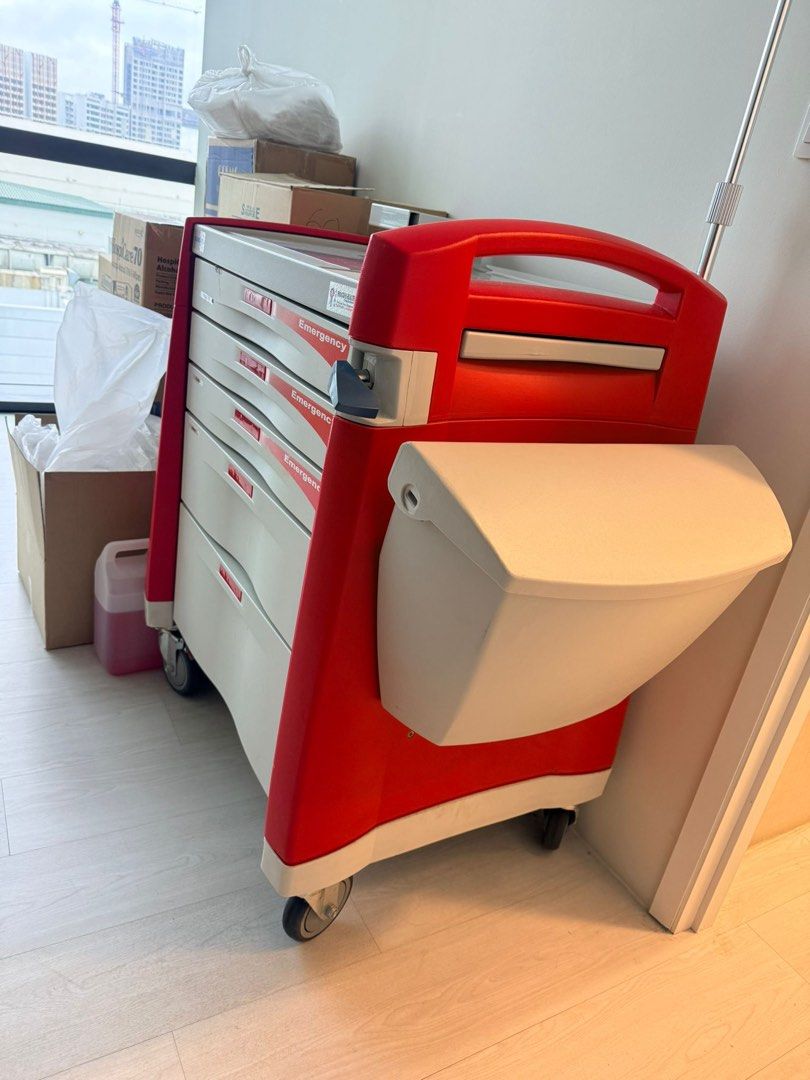 Surgico Emergency Medical Cart - Red and White, Health & Nutrition ...