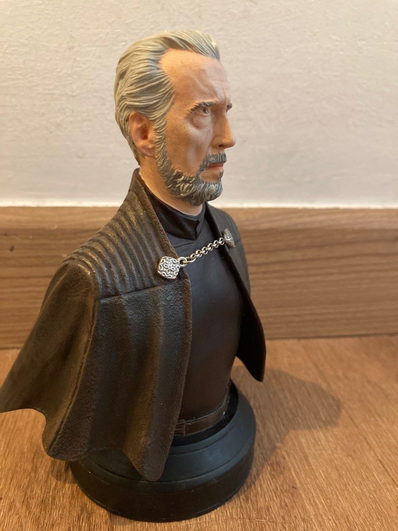 Gentle Giant Star Wars Count Dooku Mini Bust, Hobbies & Toys, Toys ...