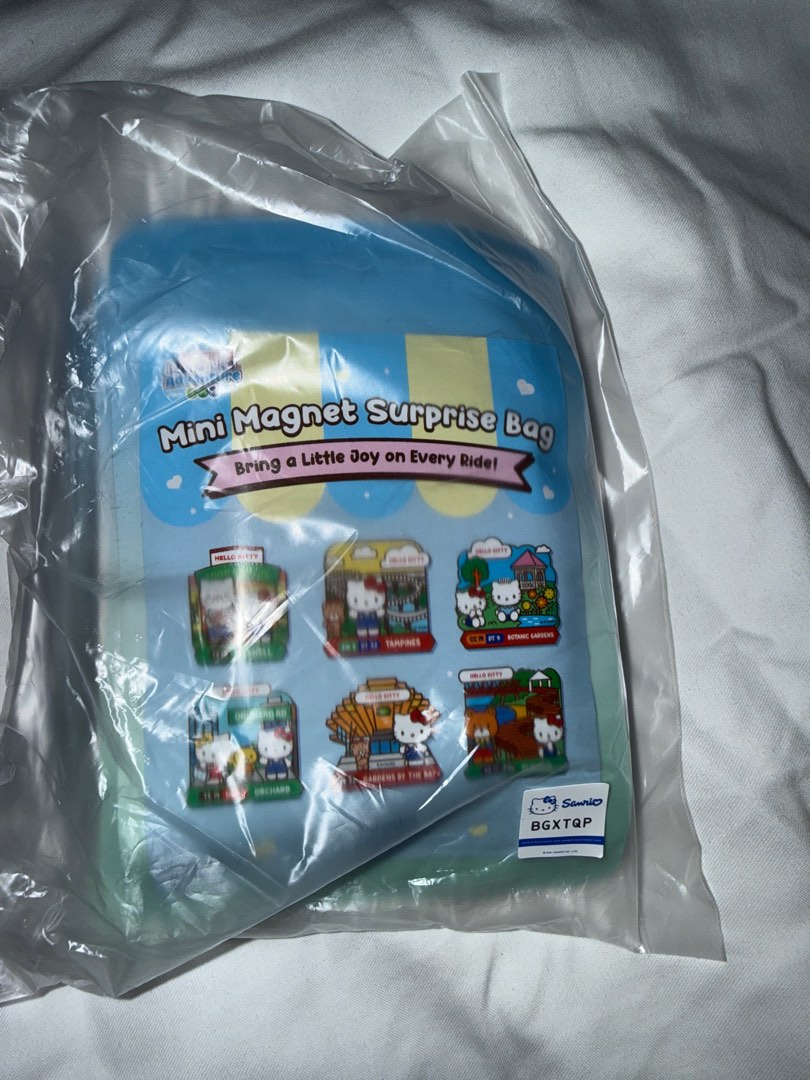 LTA Move Lite Hello Kitty Surprise Bag- full set, Hobbies & Toys ...