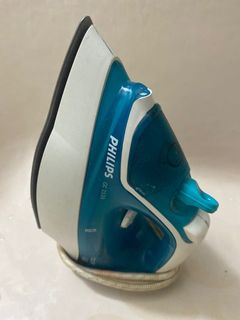 Philips Comfort 200 Iron 電熨斗, 家庭電器, 熨斗及掛熨機 - Carousell