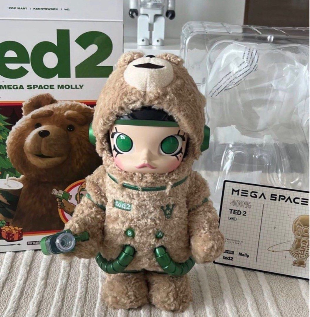 POP MART MEGA SPACE MOLLY TED 2 400%, Hobbies & Toys, Toys & Games on Carousell
