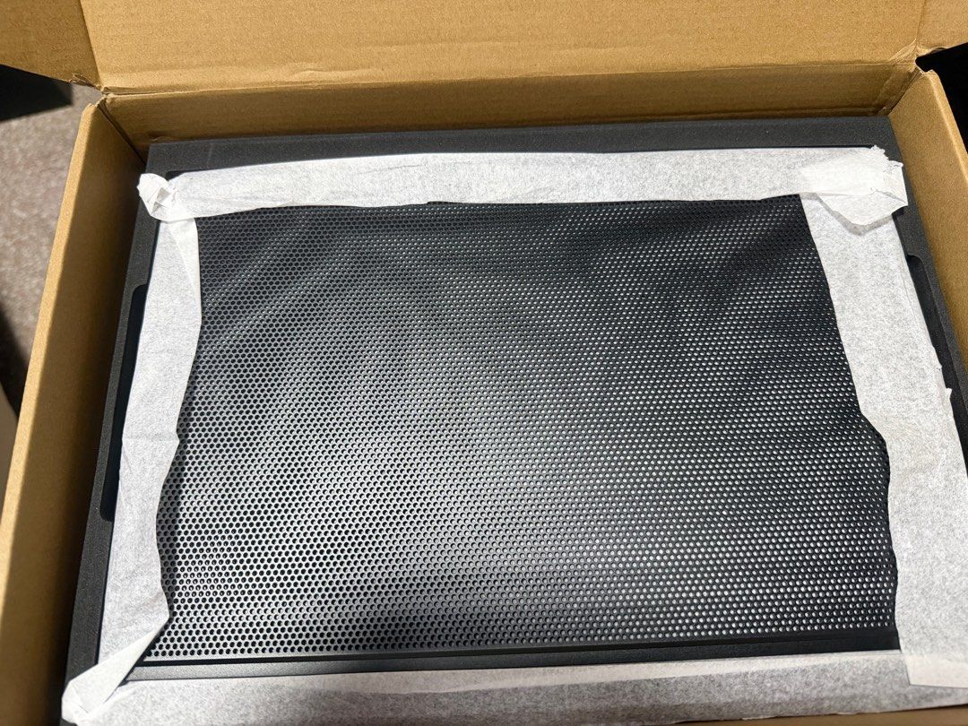 BNIB Silver FormD T1 v2.1 with Black CNC Panels SFF with Riser Lock Bar, Computers & Tech, Parts ...