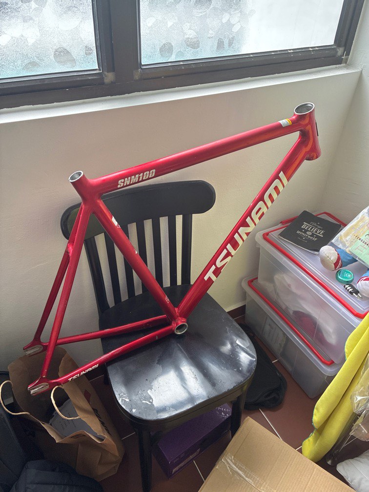 Tsunami SNM100 Red Bike Frame, Sports Equipment, Bicycles & Parts ...