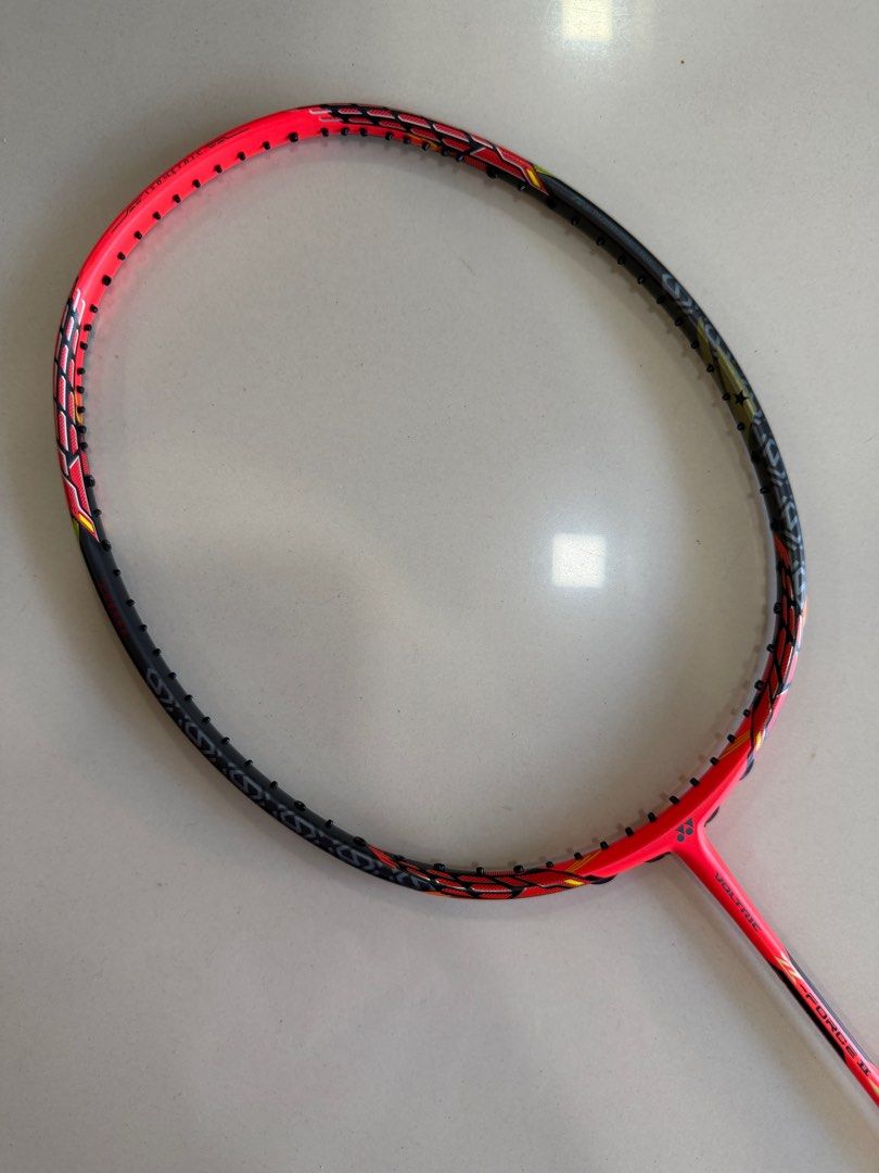 Yonex Voltric Z-Force II LD RED, Sports Equipment, Sports & Games ...