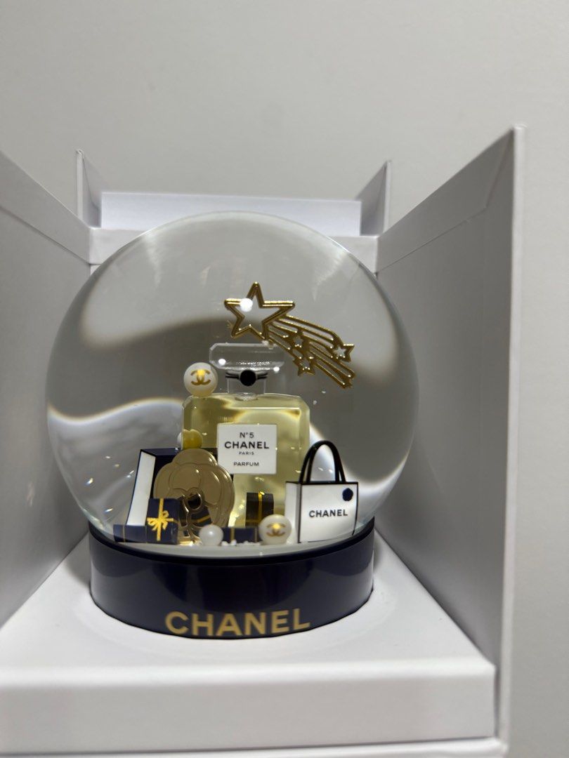 BNIB Chanel Christmas Snow Globe 2025, Furniture & Home Living, Home ...