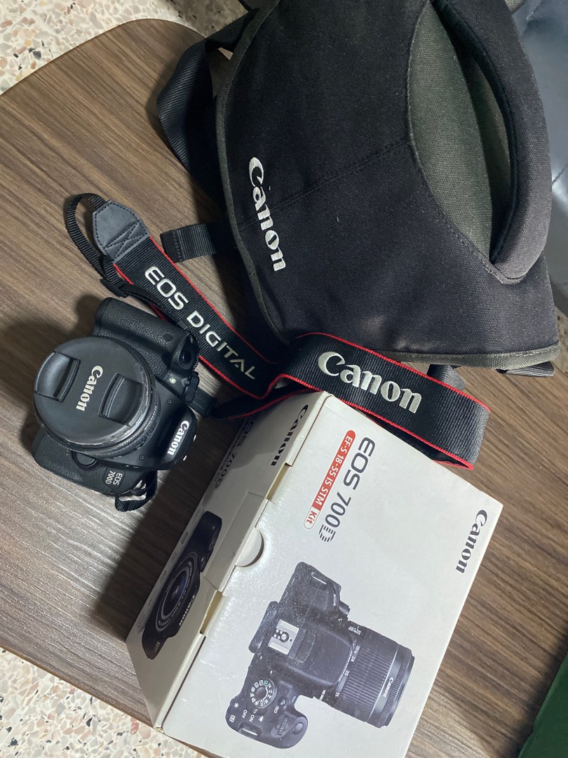 Canon EOS 700D DSLR Camera with Lens, Photography, Cameras on Carousell