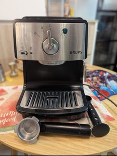 Breville Mini Barista Espresso Machine, 家庭電器, 廚房電器, 咖啡機及咖啡壺 - Carousell