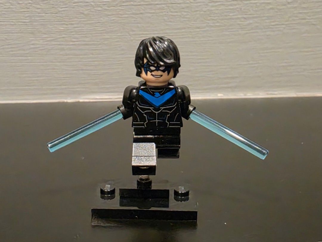 LEGO DC sh659 Nightwing minifigure, Hobbies & Toys, Toys & Games on ...