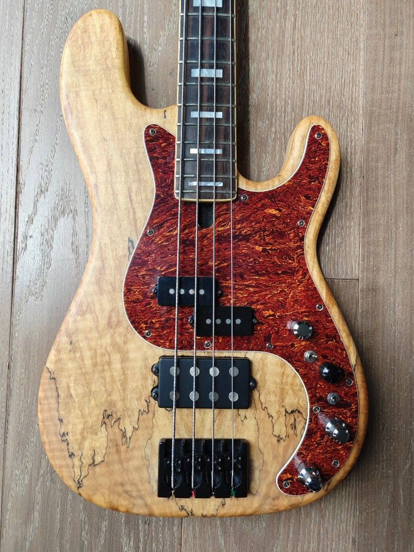 Maruszczyk Jake Custom Bass Guitar, Hobbies & Toys, Musical Instruments ...