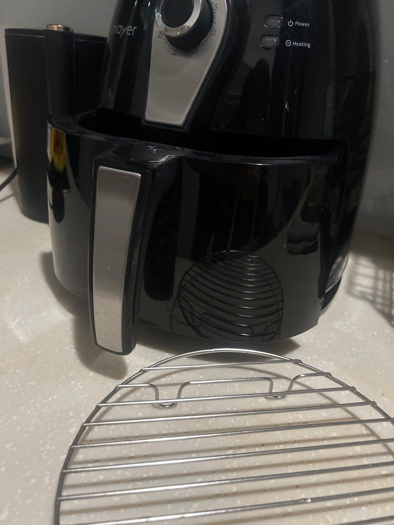 Party food warmer air fryer Mayer, Hobbies & Toys, Occasions & Party ...