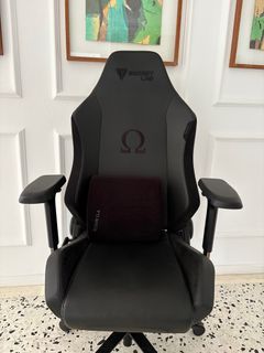 Secretlab Titan Gaming Chair - Black, Furniture & Home Living ...