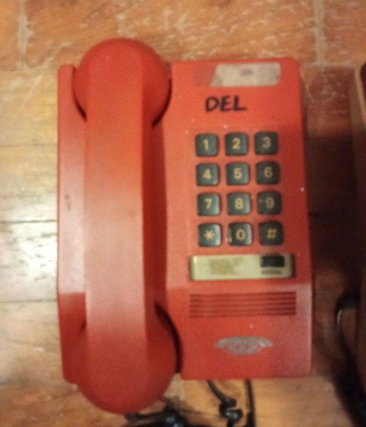 Vintage Singtel phones, TV & Home Appliances, Other Home Appliances on ...