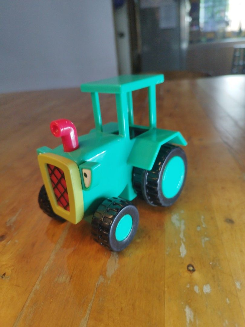 Bob The Builder Travis Tractor 2, Hobbies & Toys, Toys & Games on Carousell